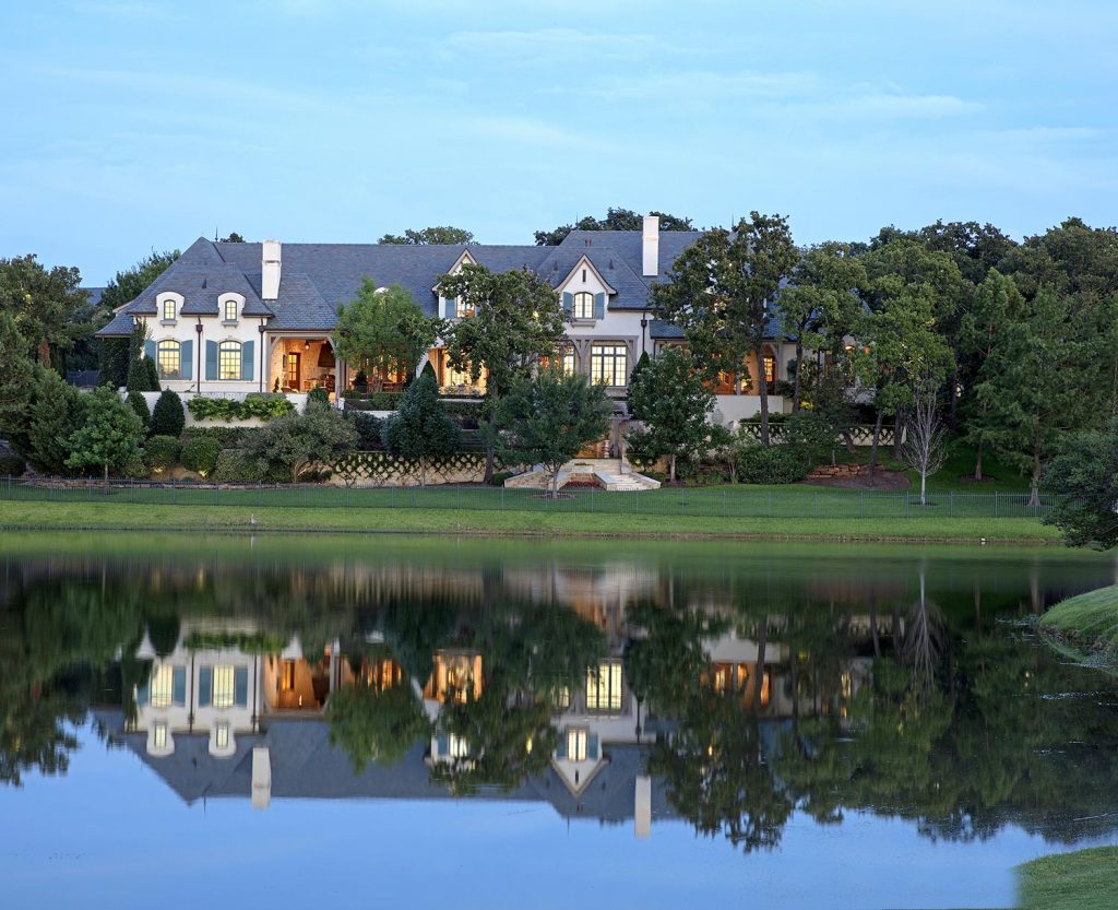 Dallas Fort Worth Issue 11.5 Vaquero Club Golf Course Estate