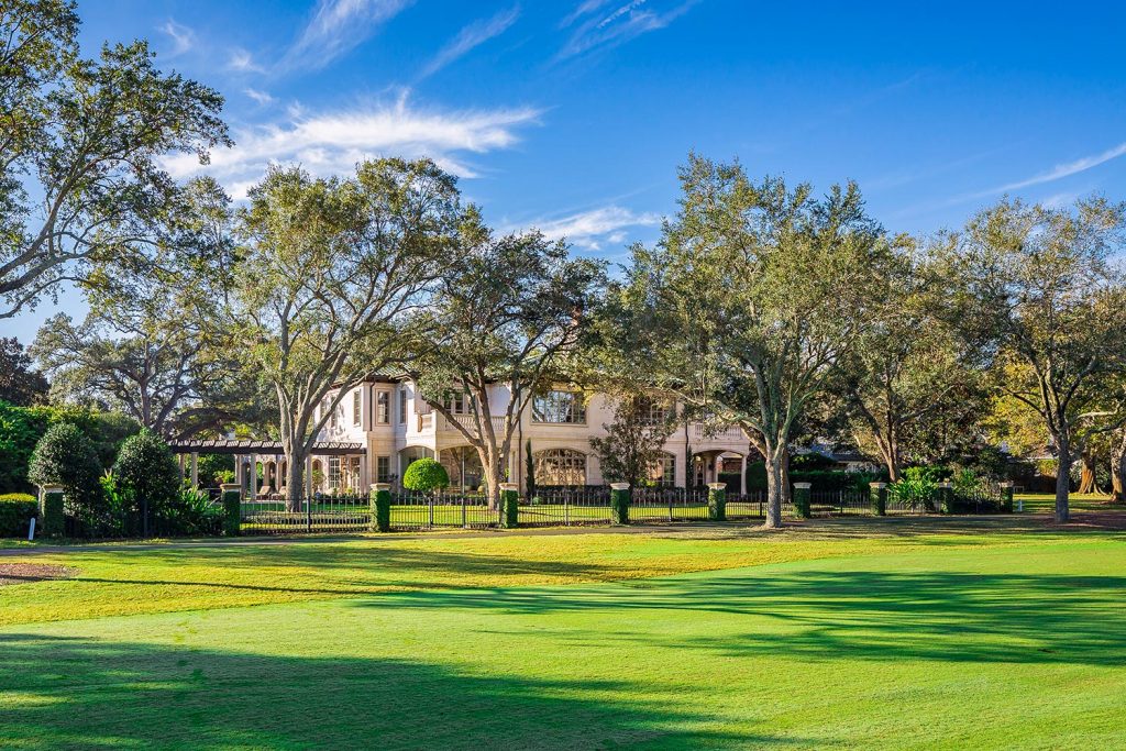 Greater Tampa Bay Issue 12.1 Palma Ceia Golf Course Estate