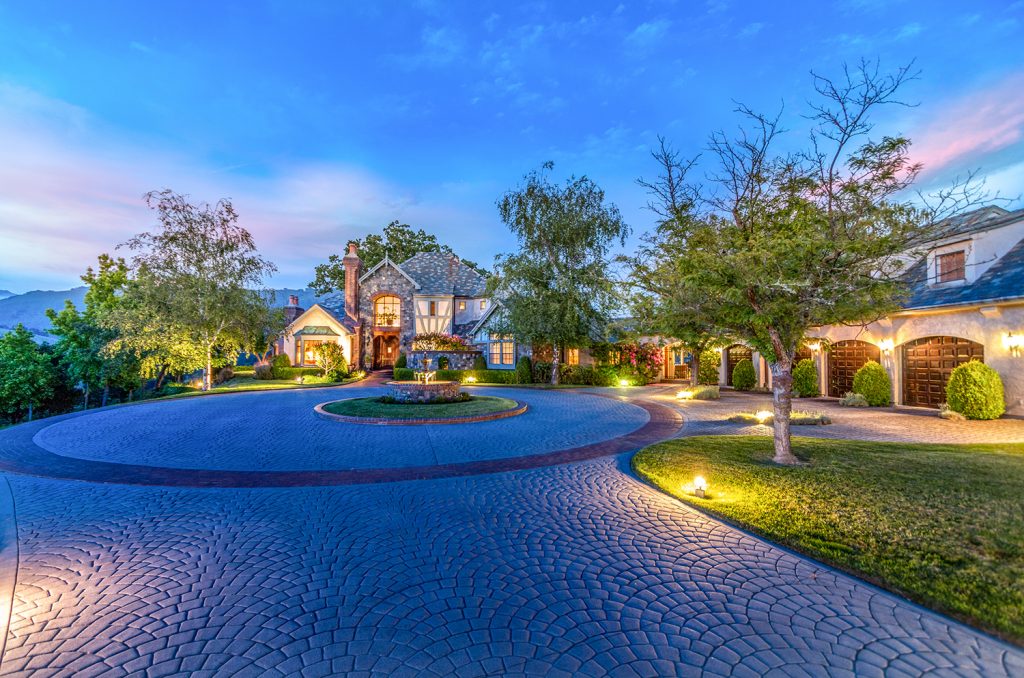 Quail Oaks Splendor on the Cover of San Francisco's East Bay Area 6.4