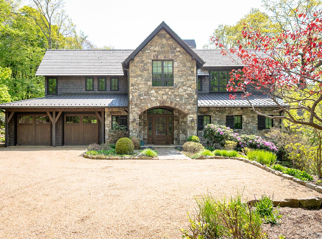 LHM Charlotte - Stunning Mountain Top Home Designed by Al Platt