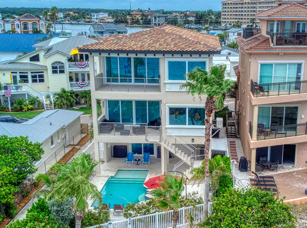 LHM Tampa Bay - Gorgeous Beach Front Coastal Home