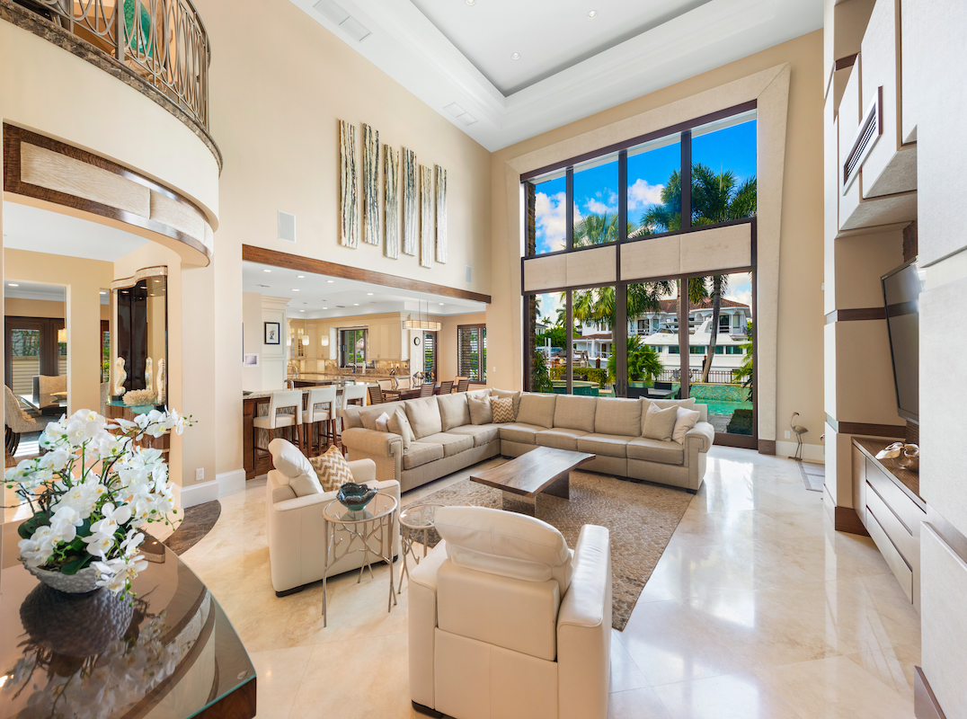 LHM The Palm Beaches - Custom Deep Water Compound