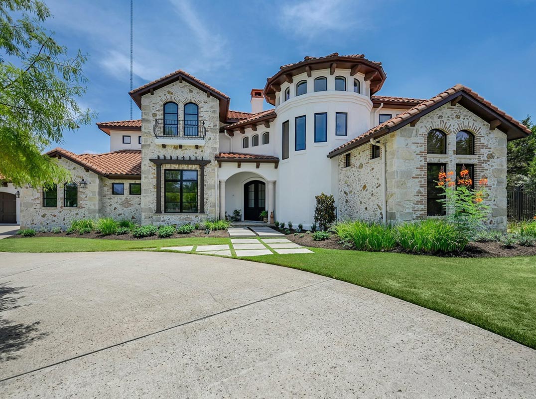 LHM Austin - Beautifully Updated Transitional Mediterranean Home
