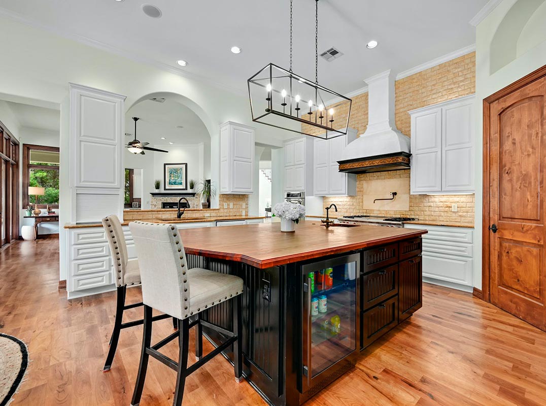 LHM Austin - Beautifully Updated Transitional Mediterranean Home