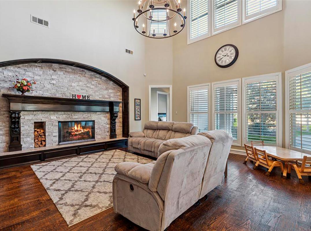 LHM Dallas | Fort Worth - Executive Estate Home in Prestigious Laurelwood