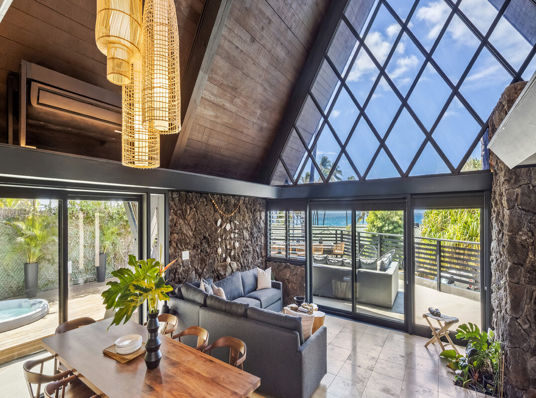LHM Luxury Specialist Noel Pietsch Shaw - Hawai‘i Life Real Estate Brokers