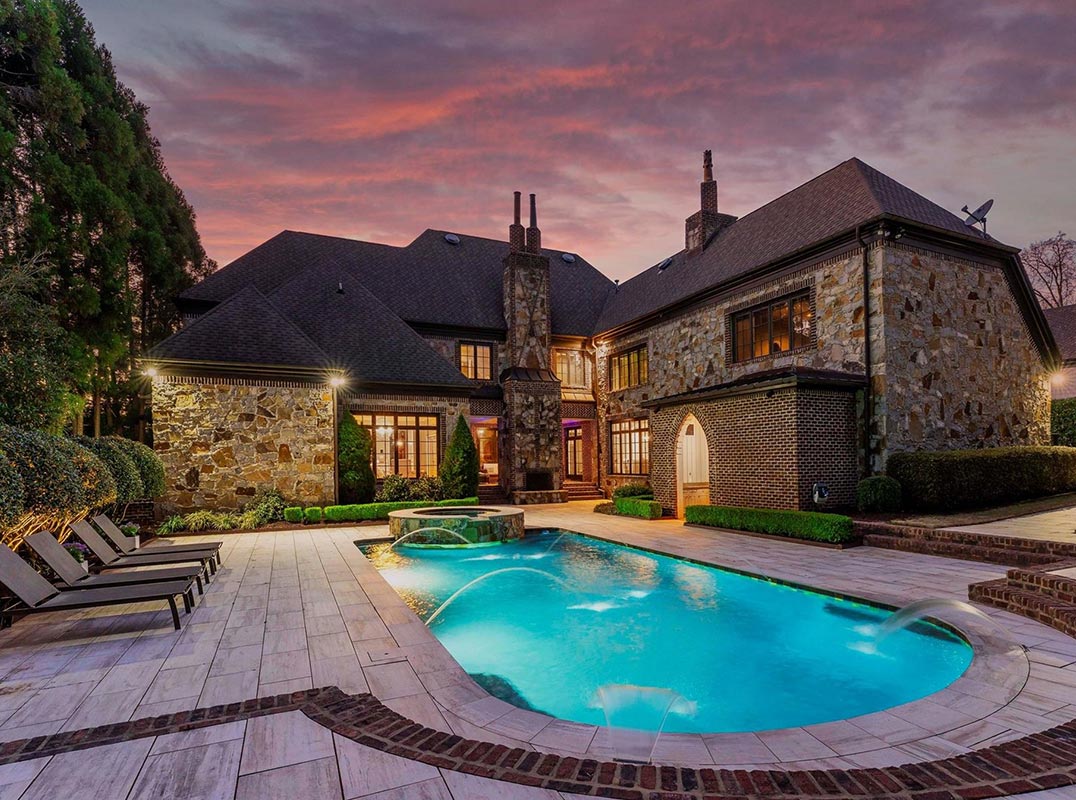 LHM Charlotte - European Masterpiece in the Heart of South Park