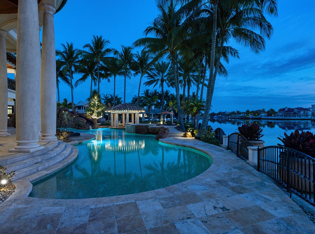 LHM The Palm Beaches - Palatial Intracoastal Point Estate