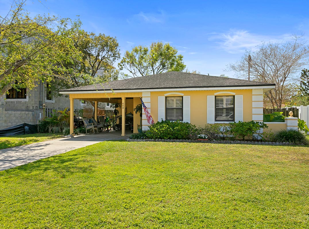 LHM Tampa Bay - Charming One Story Block Home