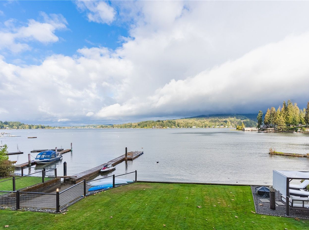 LHM Greater Seattle - Geneva Waterfront Single Family