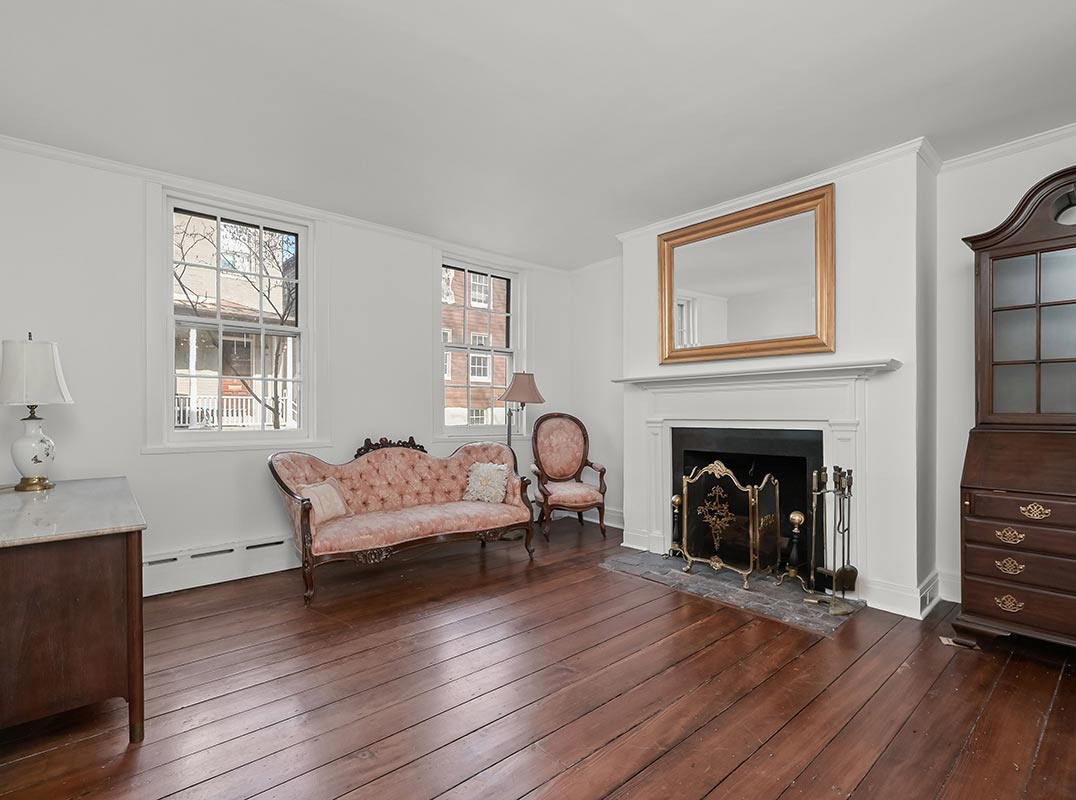 LHM Washington DC - Stately Federal Style Circa 1830 Home