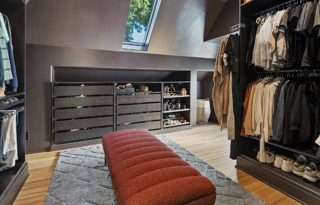 LHM Oregon | SW Washington - LUXURY STORYBOOK IN PORTLAND'S DOLPH PARK