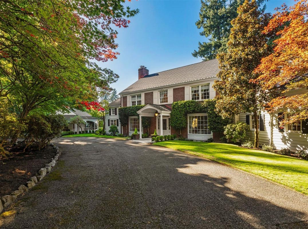 LHM Greater Seattle - Lakewood Elizabeth Ayers Waterfront Masterpiece
