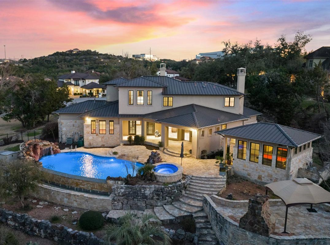 LHM Austin - Luxurious Retreat Nestled In The Prestigious Neighborhood ...