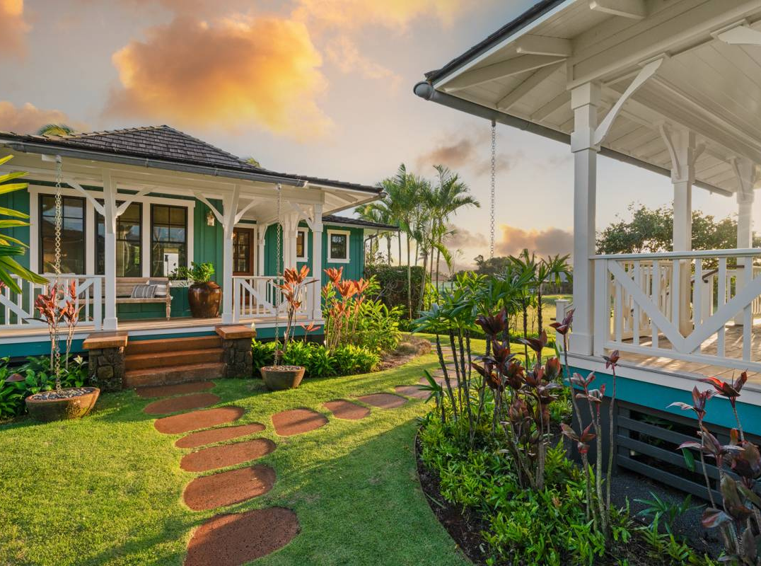 LHM Hawaii | Pacific Luxury Living - Charming Beach Cottage