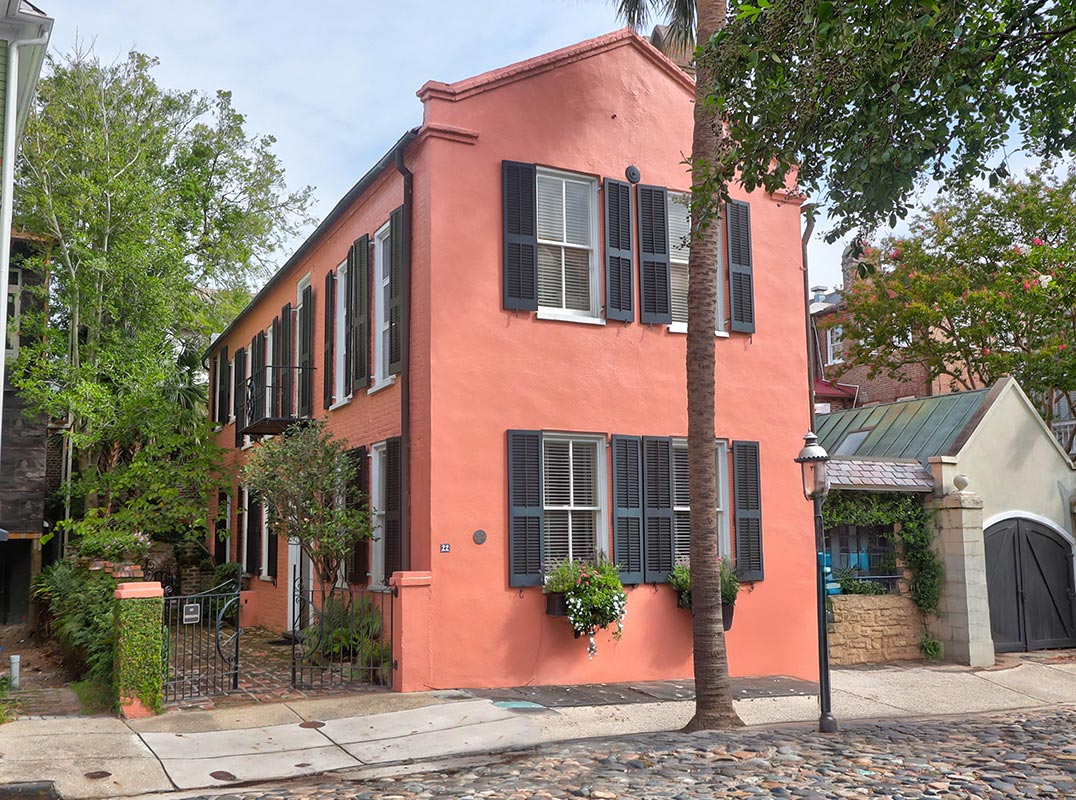 LHM Charleston - Wonderful French Quarter Location