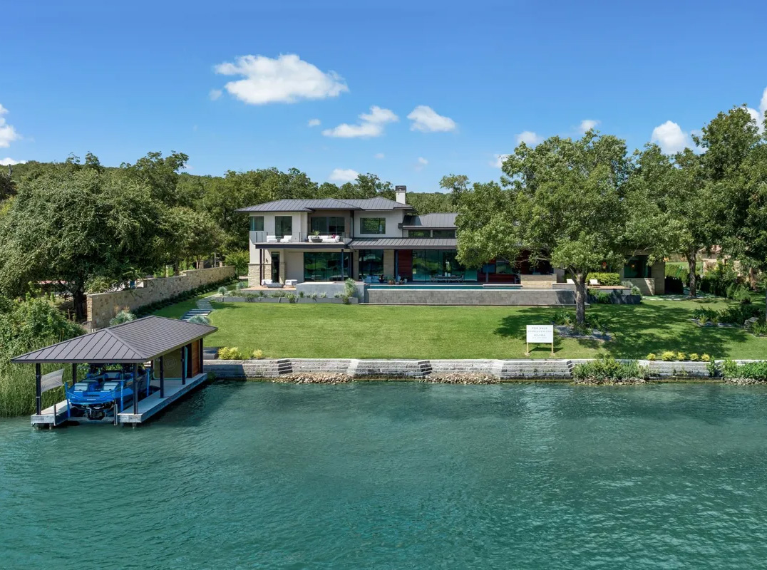 LHM Austin - Enchanting Lake Austin: A Haven of Iconic Living