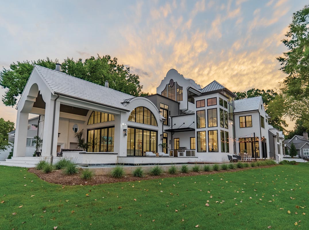 LHM Charlotte - Modern Estate Designed by Elite Design Group and Built ...