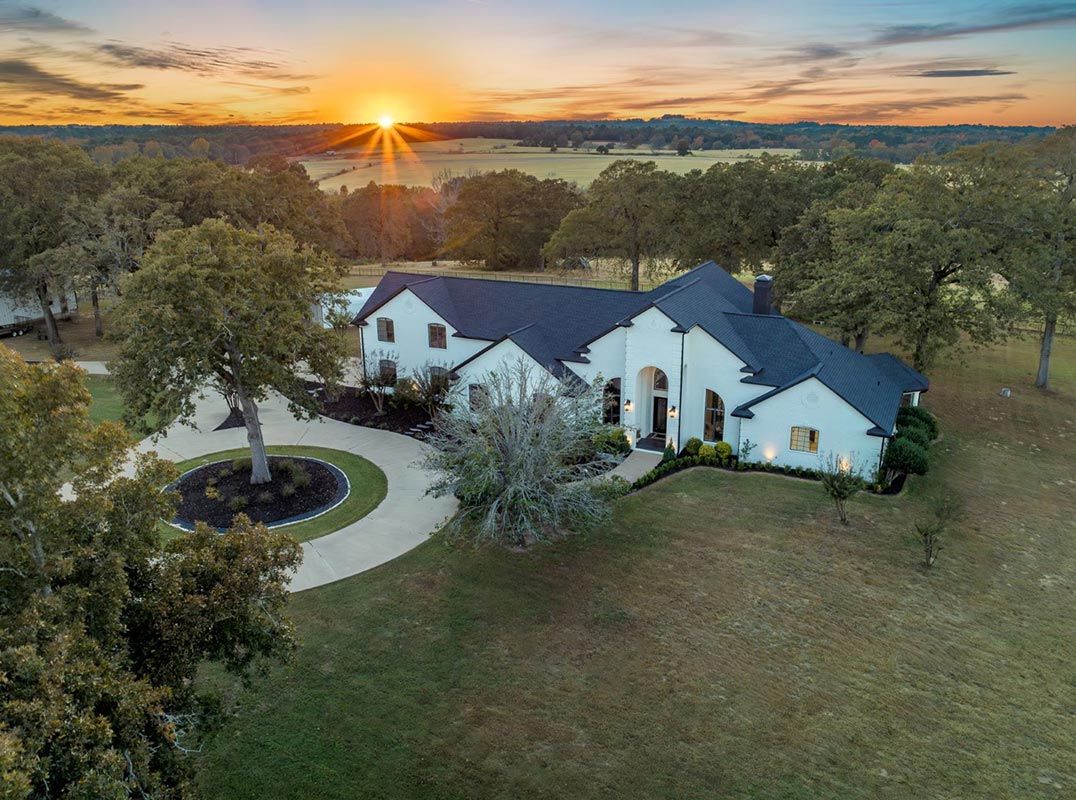 LHM Dallas | Fort Worth - Modern Country Home And Acreage